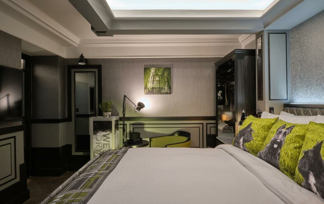 The Gyle Hotel - Authentic Photos