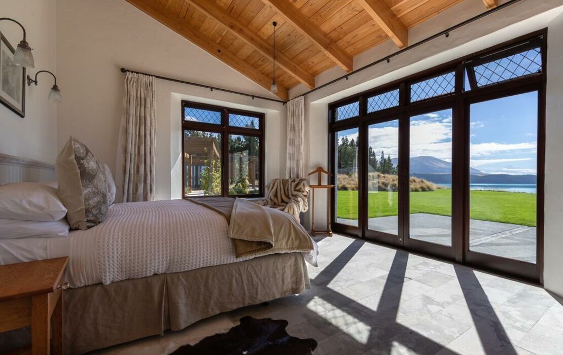Mt Cook Lakeside Retreat, a Design Boutique Hotel Lake Pukaki, New Zealand