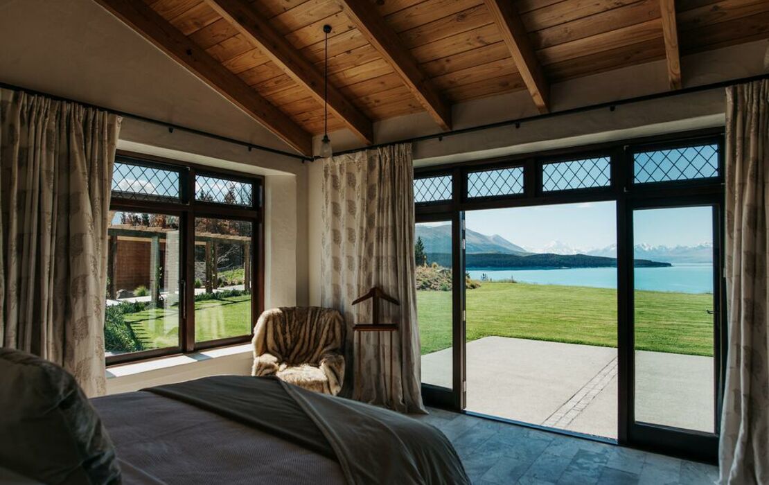 Mt Cook Lakeside Retreat, a Design Boutique Hotel Lake Pukaki, New Zealand