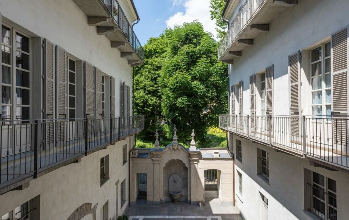 Palazzo Del Carretto-Art Apartments and Guesthouse, a Design Boutique ...