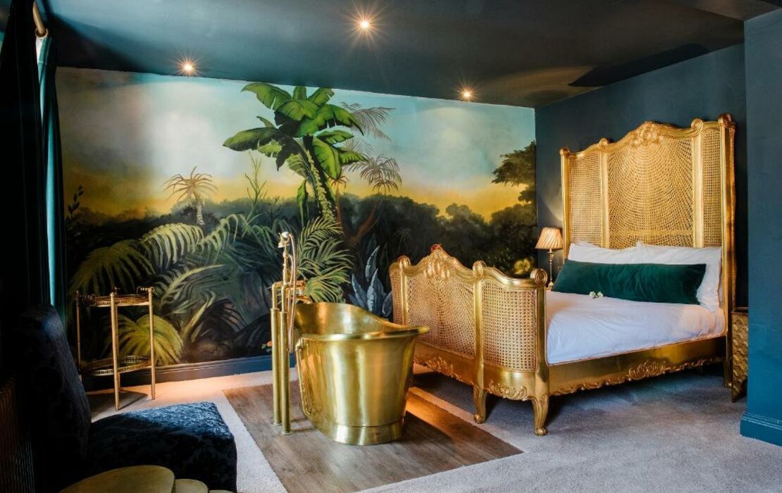 Le Petit Chateau & William de Percy, a Design Boutique Hotel Otterburn ...