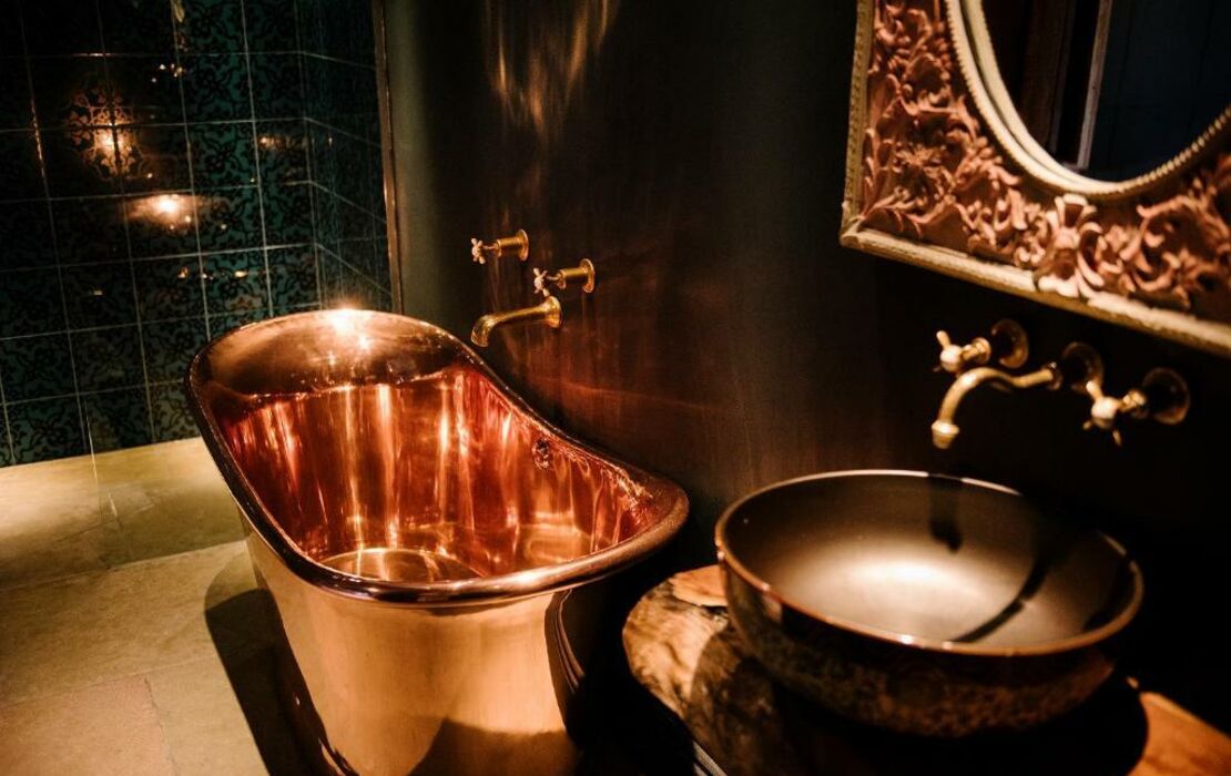 Le Petit Chateau & William de Percy, a Design Boutique Hotel Otterburn ...