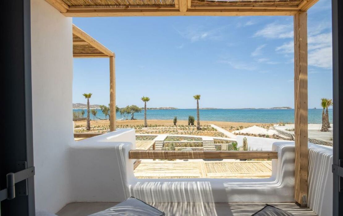 Seesoo Paros Beachfront Resort, Pounda, Grecia