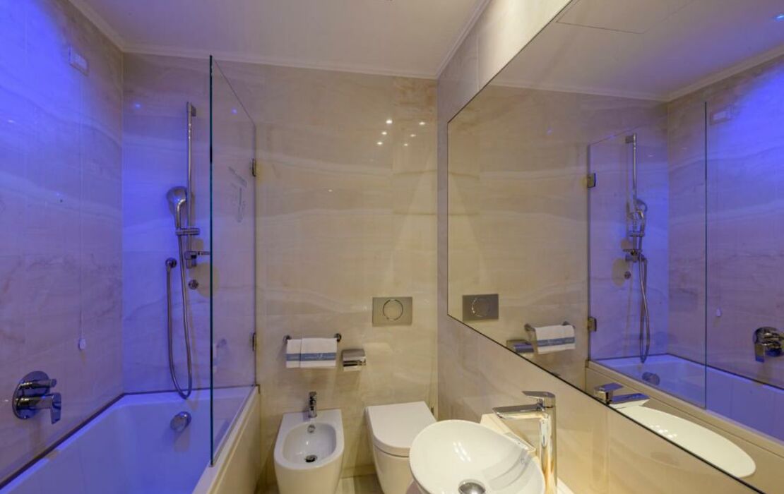 Boutique Hotels Astoria at Rebecca Douglas blog