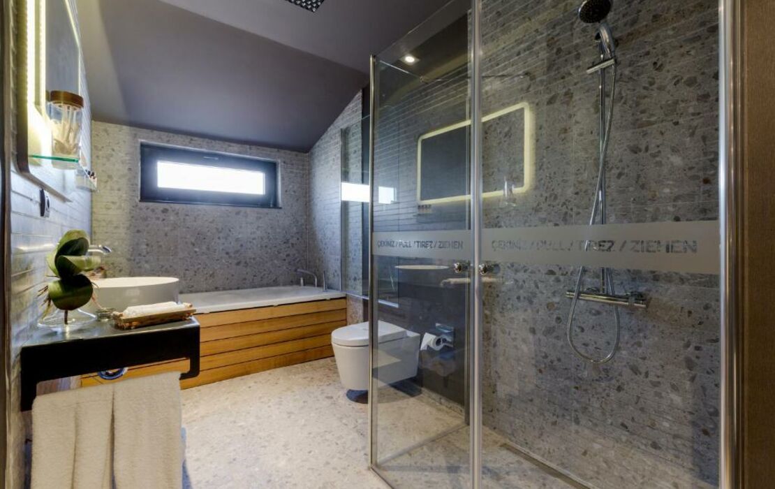 Lampa Design Hotel-Special Category, a Design Boutique Hotel İstanbul ...