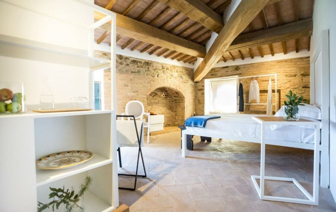 Castello di Ramazzano - Tenute Aliani, a Design Boutique Hotel Perugia ...