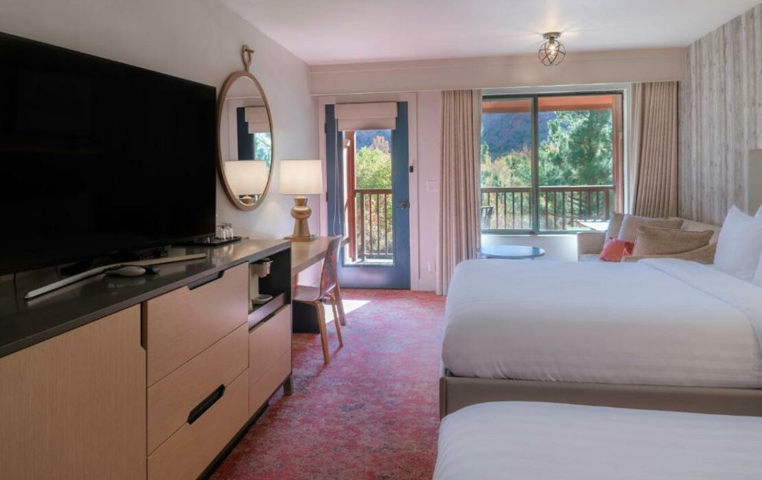 Cliffrose Springdale, Curio Collection By Hilton, a Design Boutique ...