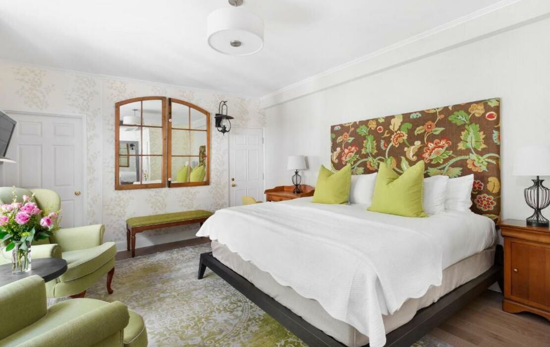 Manoir Hovey, a Design Boutique Hotel North Hatley, Canada