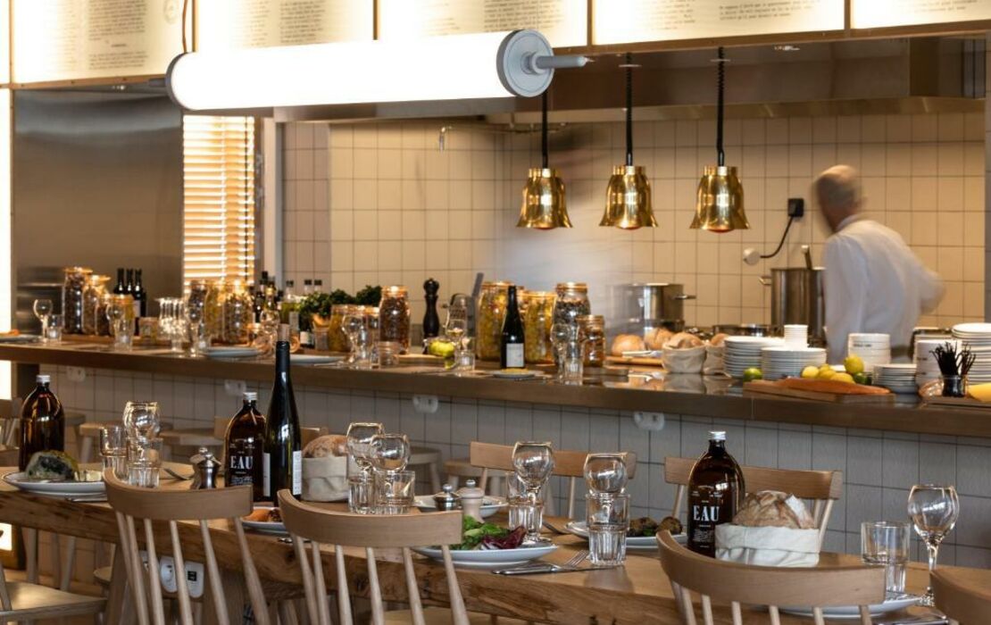 MOB House, a Design Boutique Hotel Saint-Ouen, France