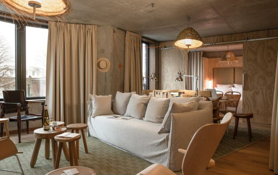 MOB House, a Design Boutique Hotel Saint-Ouen, France