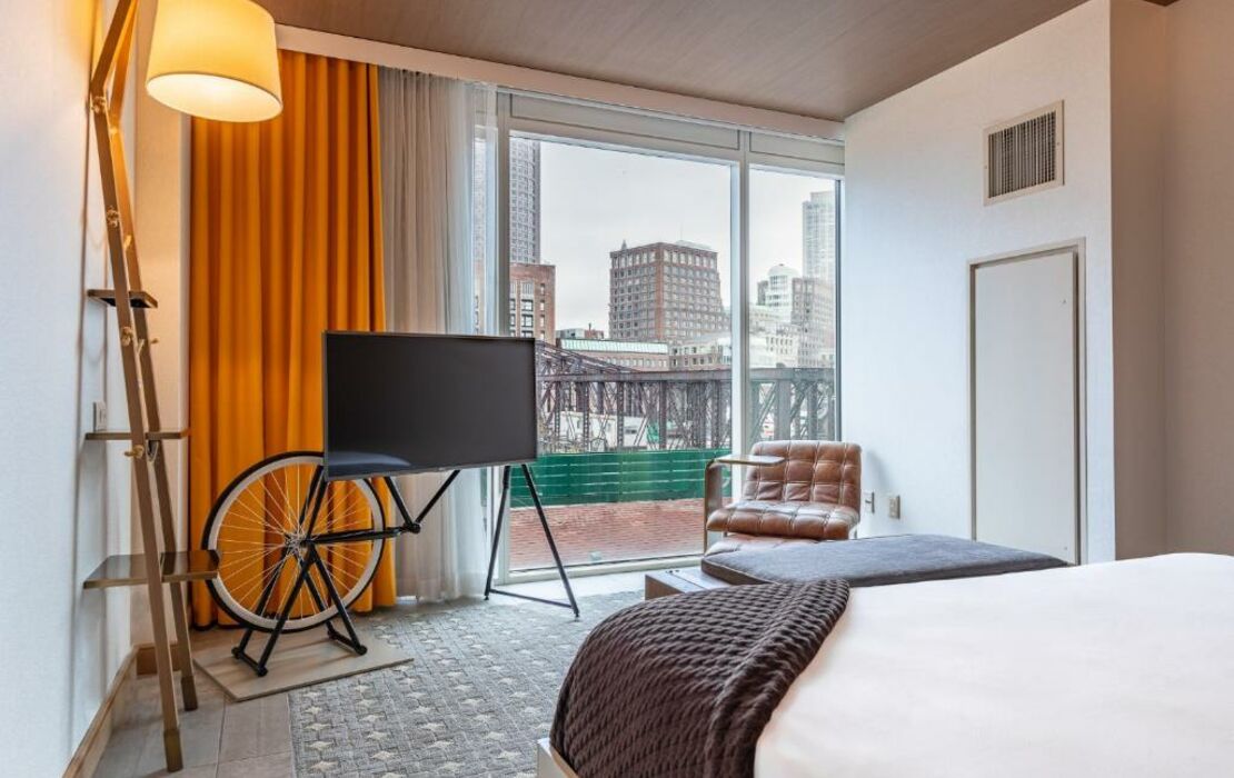 The Envoy Hotel, Autograph Collection, a Design Boutique Hotel Boston ...