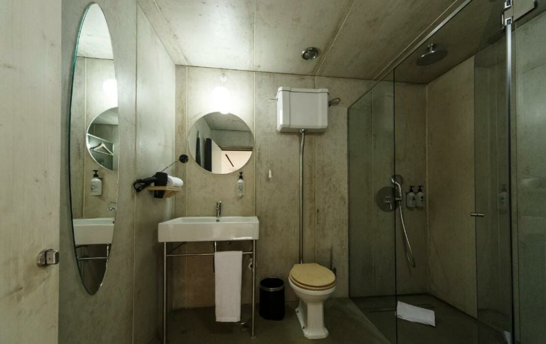 Zero Box Lodge Porto, a Design Boutique Hotel Porto, Portugal