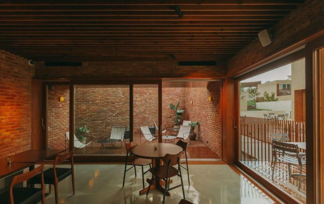 Mouco Hotel - Authentic Photos