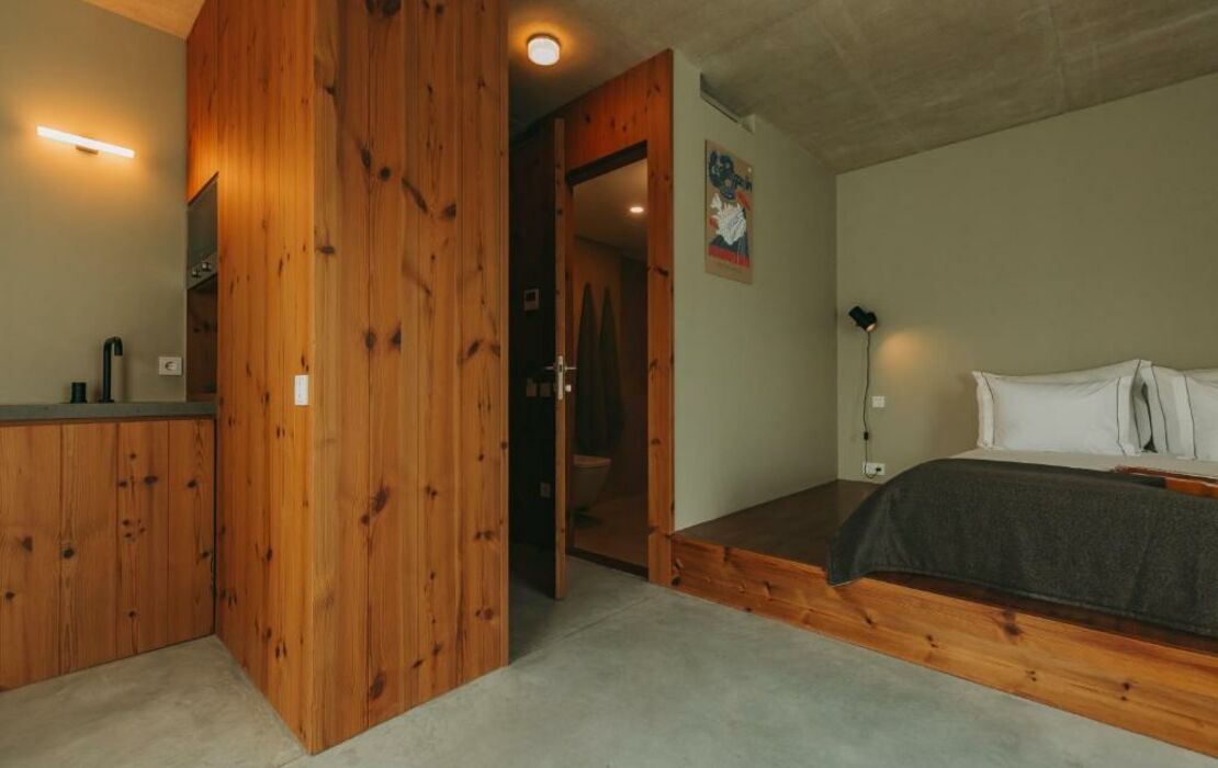 Mouco Hotel - Authentic Photos