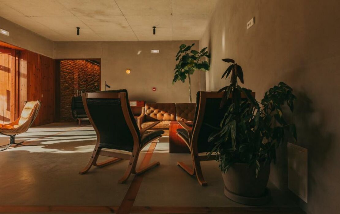 Mouco Hotel - Authentic Photos