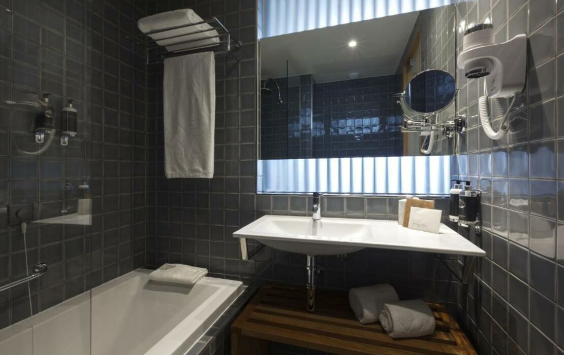 NEYA Porto Hotel, a Design Boutique Hotel Porto, Portugal