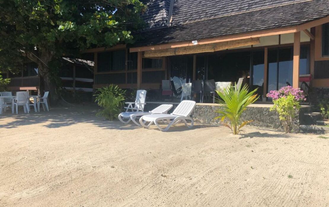 Chez Jay Moorea Beach House, a Design Boutique Hotel Maharepa, French ...