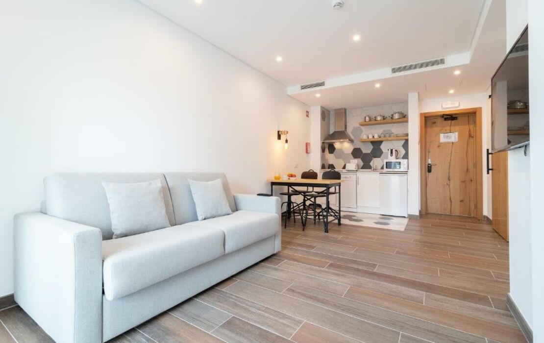 Roots Hotel, a Design Boutique Hotel Faro, Portugal