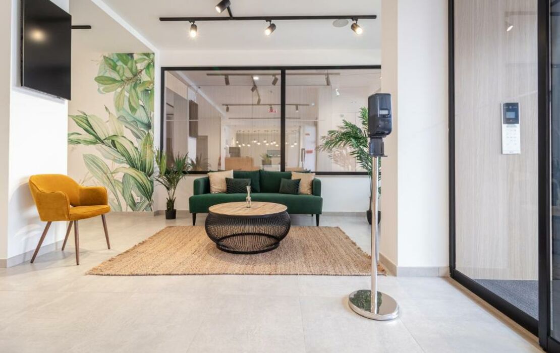 Roots Hotel, a Design Boutique Hotel Faro, Portugal