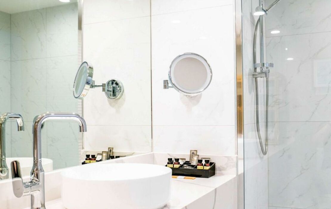 Pullman Bath Light 2 | Shelly Lighting