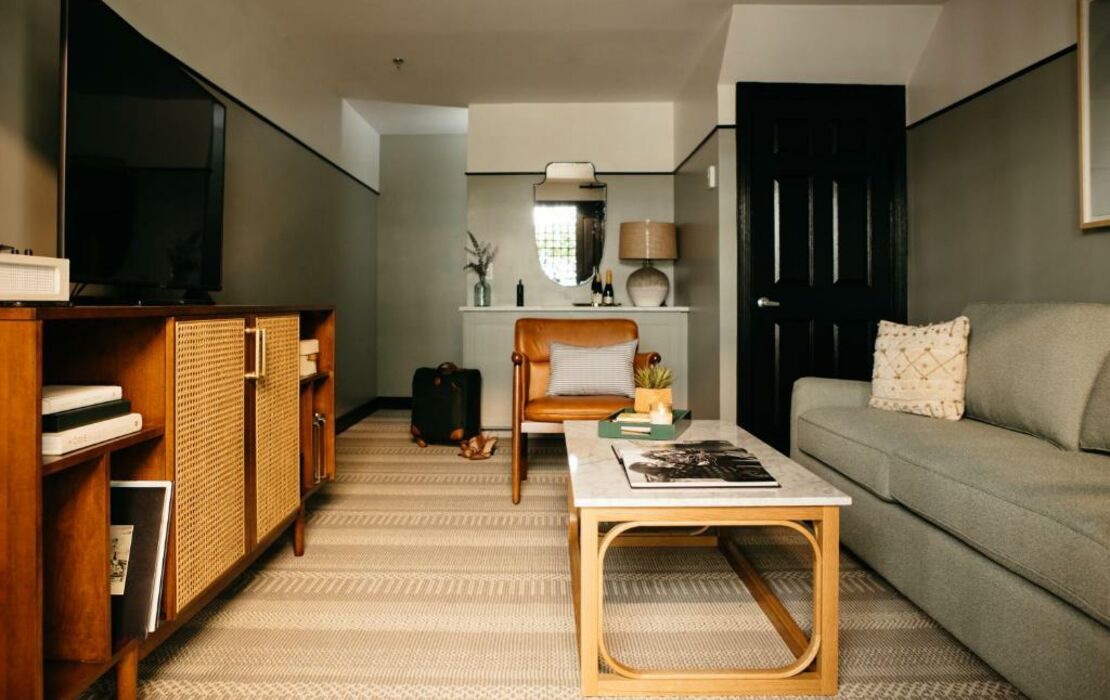 Hotel Emeline, a Design Boutique Hotel Charleston, U.S.A.