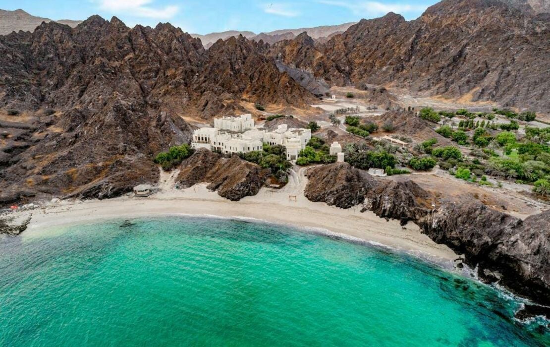 Al Bustan Palace, A Ritz-Carlton Hotel, a Design Boutique Hotel Muscat ...