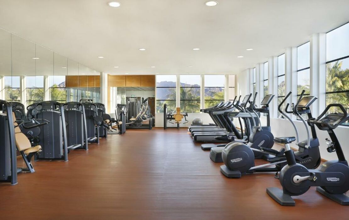 Al Bustan Palace, A Ritz-Carlton Hotel, a Design Boutique Hotel Muscat ...