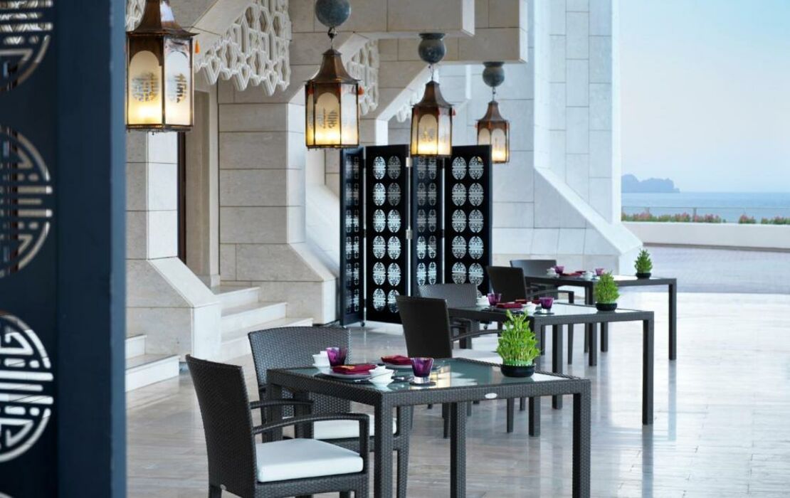 Al Bustan Palace, A Ritz-Carlton Hotel, a Design Boutique Hotel Muscat ...