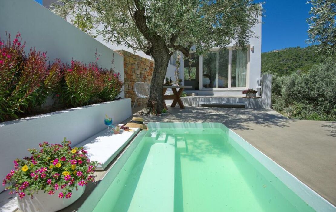 Eleon Suites new, a Design Boutique Hotel Alonnisos Old Town, Greece