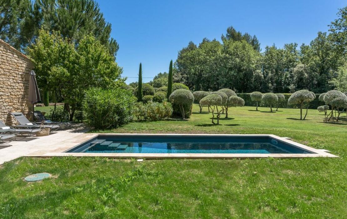 Domaine Les Roullets, a Design Boutique Hotel Oppède, France