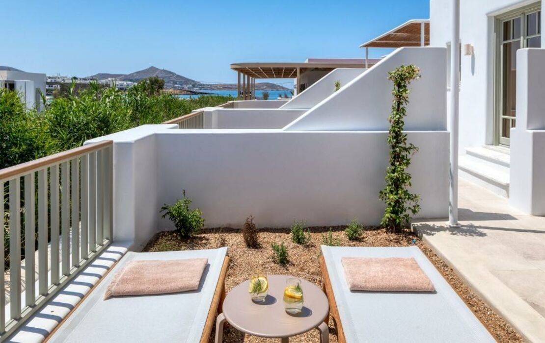 Cosme, a Luxury Collection Resort, Paros, a Design Boutique Hotel ...