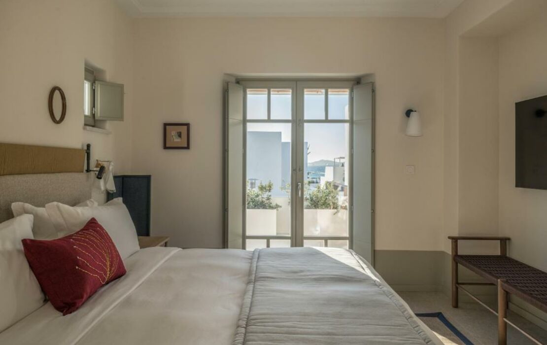 Cosme, a Luxury Collection Resort, Paros, a Design Boutique Hotel ...