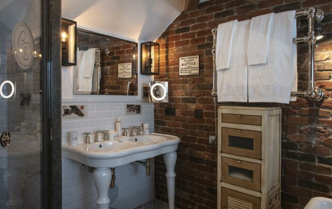 Château Brachet, a Design Boutique Hotel Grésy-sur-Aix, France