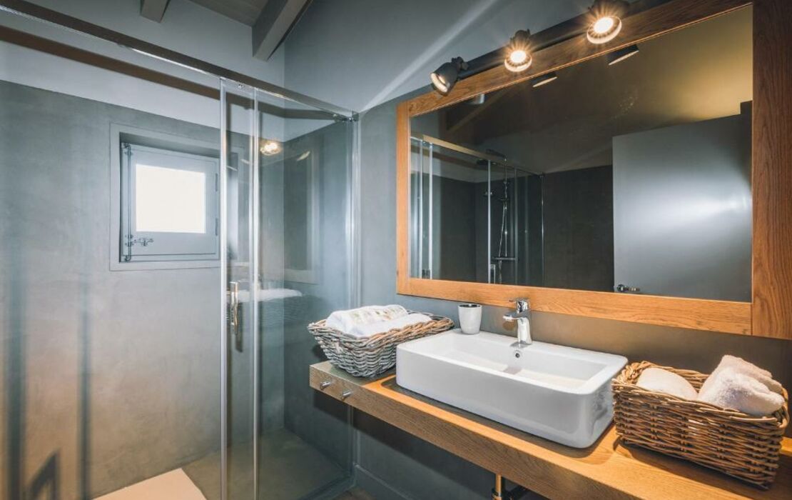 Intrepid Hotel Rural - Adults Only, a Design Boutique Hotel Pi, Spain