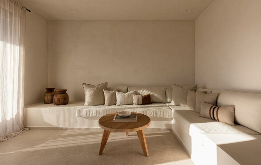 Phos Milos, a Design Boutique Hotel Pollonia, Greece