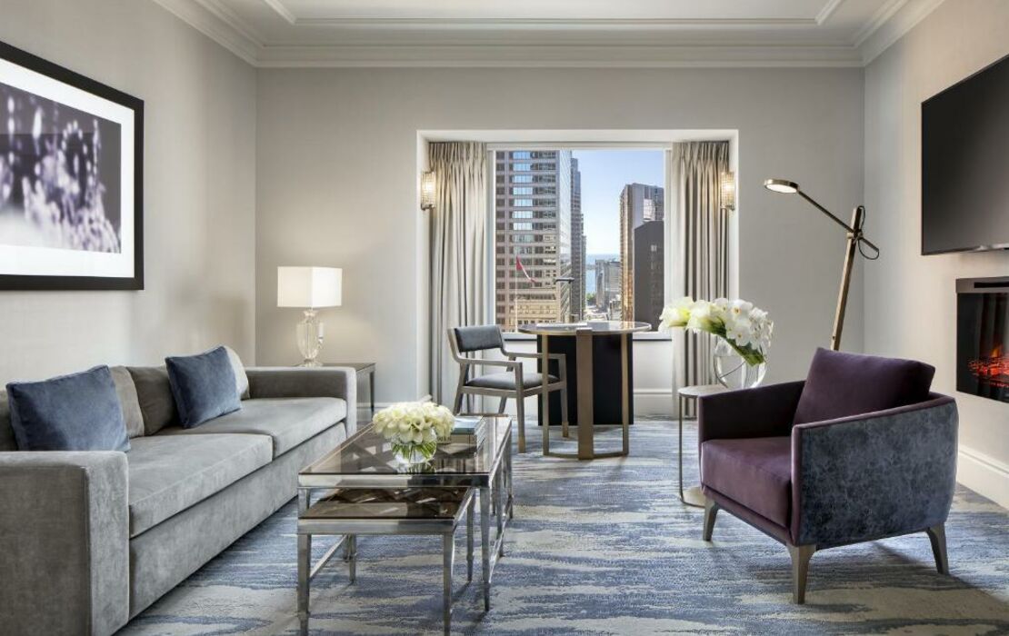 The St. Regis Toronto, a Design Boutique Hotel Toronto, Canada
