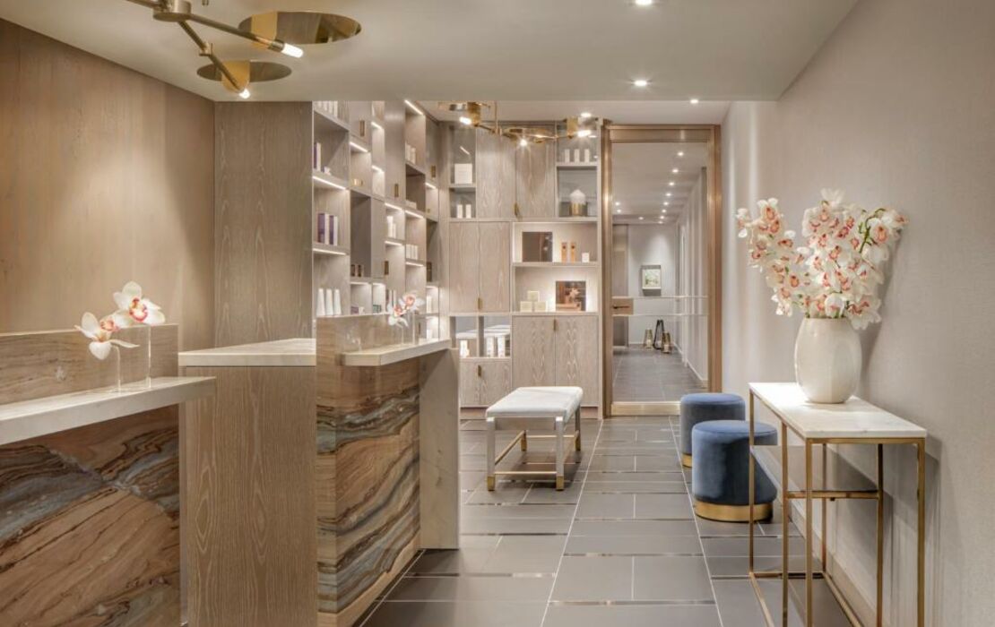 The St. Regis Toronto, a Design Boutique Hotel Toronto, Canada