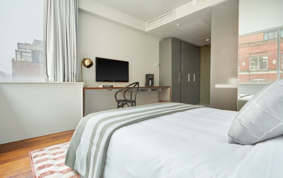 Sonder The Slate, a Design Boutique Hotel Toronto, Canada