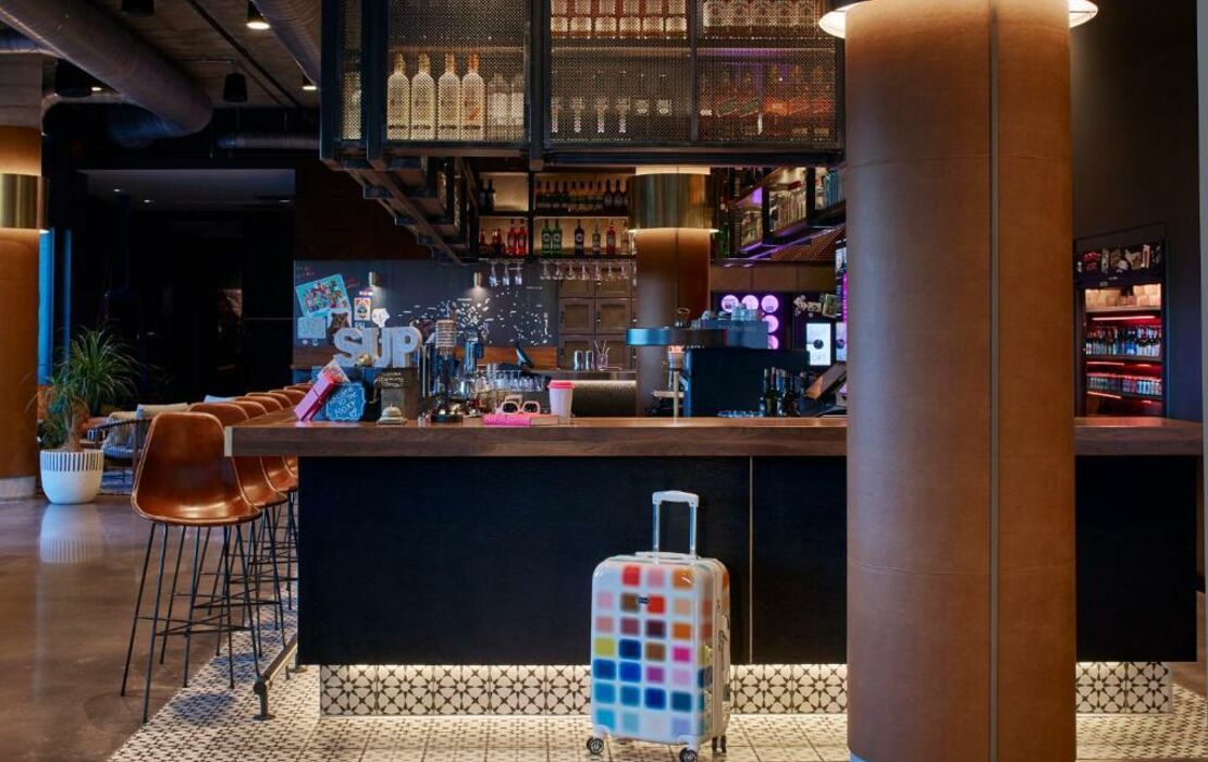 MOXY Denver Cherry Creek, a Design Boutique Hotel Denver, U.S.A.