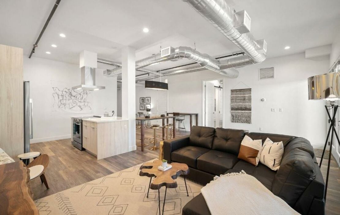 RIN207 - RiNo Art Lofts - Urban Cowboy Loft! Skyline Views!, a Design Boutique Hotel Denver, U.S.A.