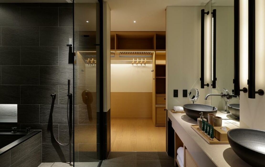 Roku Kyoto, LXR Hotels & Resorts, a Design Boutique Hotel Kyoto, Japan