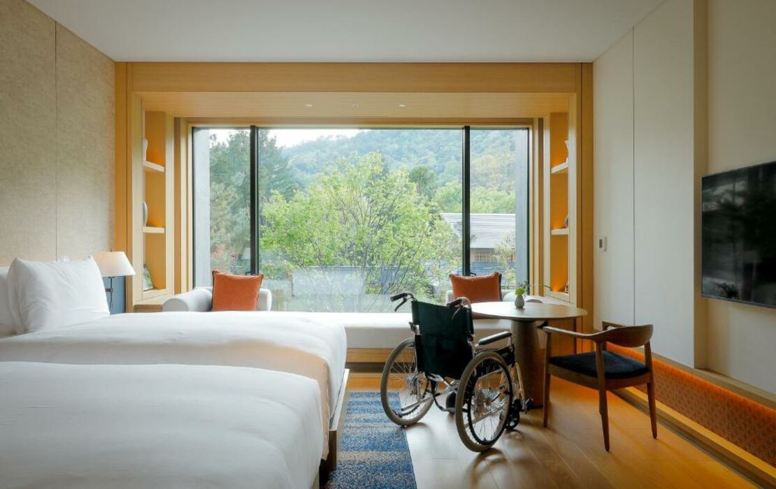 Roku Kyoto, LXR Hotels & Resorts, a Design Boutique Hotel Kyoto, Japan