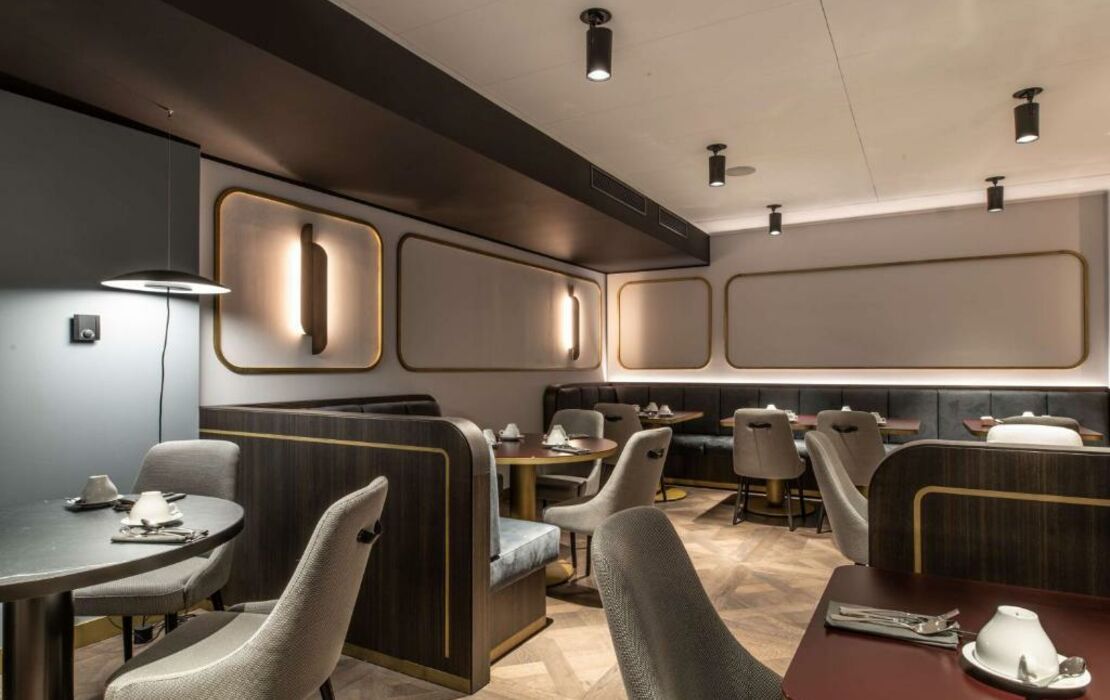 Radisson Collection Hotel, Palazzo Touring Club Milan, a Design ...