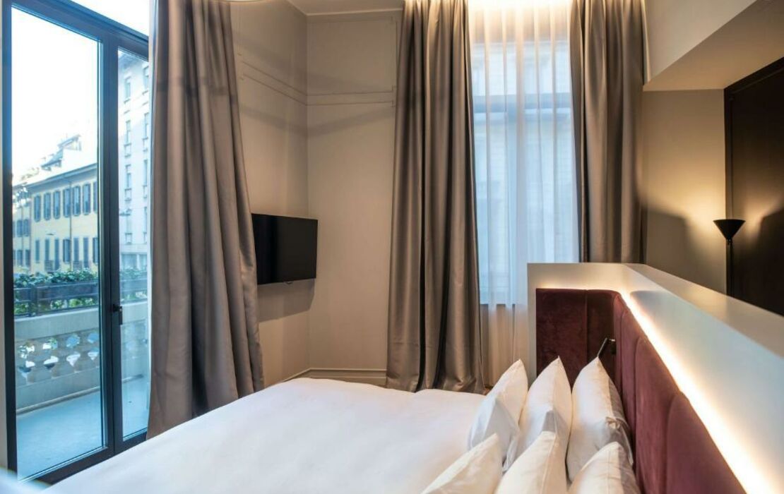 Radisson Collection Hotel, Palazzo Touring Club Milan, a Design ...