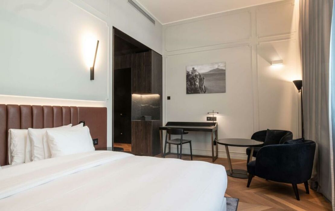 Radisson Collection Hotel, Palazzo Touring Club Milan, a Design ...