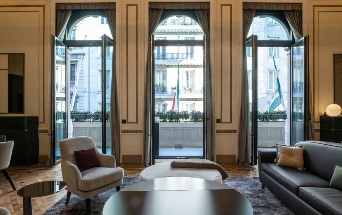 Radisson Collection Hotel, Palazzo Touring Club Milan, a Design ...
