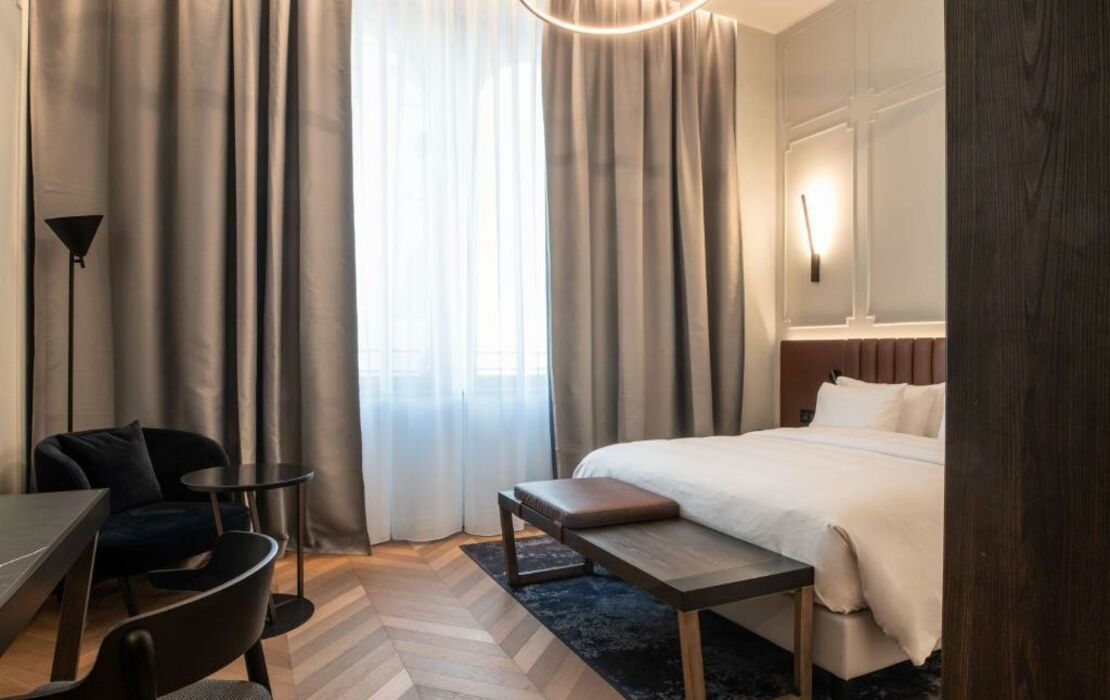 Radisson Collection Hotel, Palazzo Touring Club Milan, a Design ...