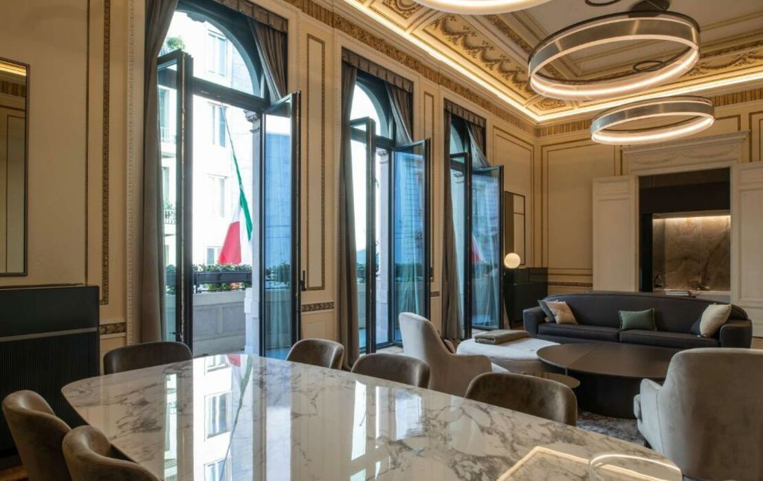 Radisson Collection Hotel, Palazzo Touring Club Milan, Milan, Italie ...