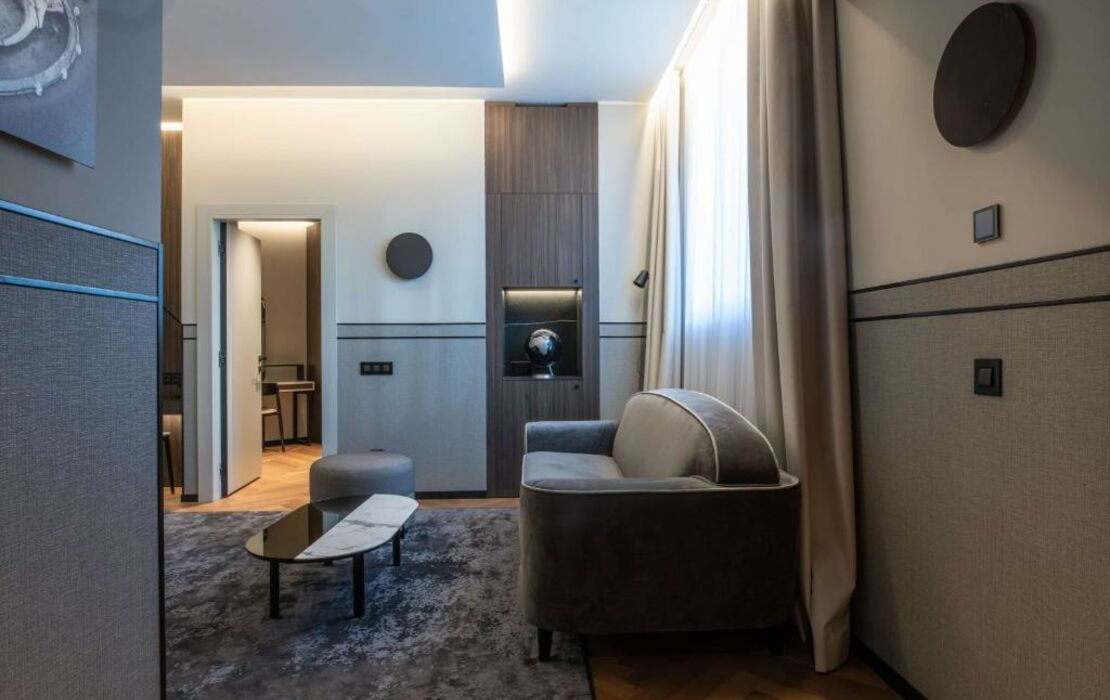 Radisson Collection Hotel, Palazzo Touring Club Milan, a Design ...