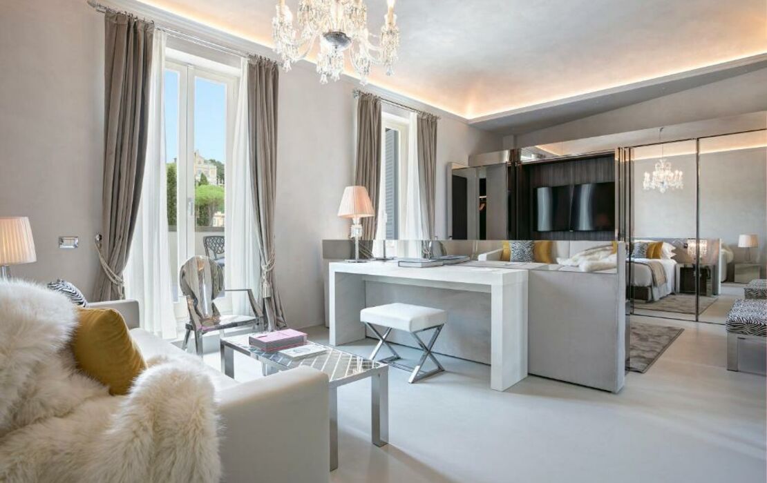 Palazzo Nainer, a Design Boutique Hotel Rome, Italy